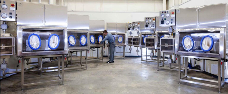 Isolator with Prefilled Syringe Filling with Stopping machine - PFS ...