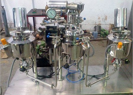 Advantages of Ointment Manufacturing Plant for the Cosmetic Industry