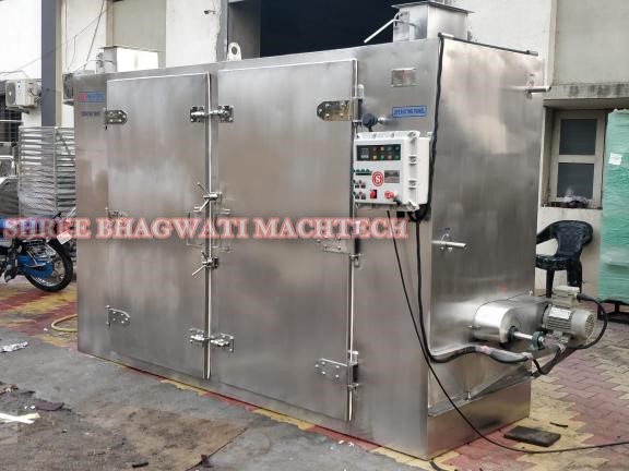 Tray Dryer Machine by Shree Bhagwati Machtech