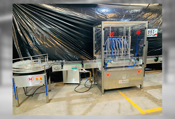 Twin Head Bottle Air Jet Cleaning Machine - Shree Bhagwati Machtech