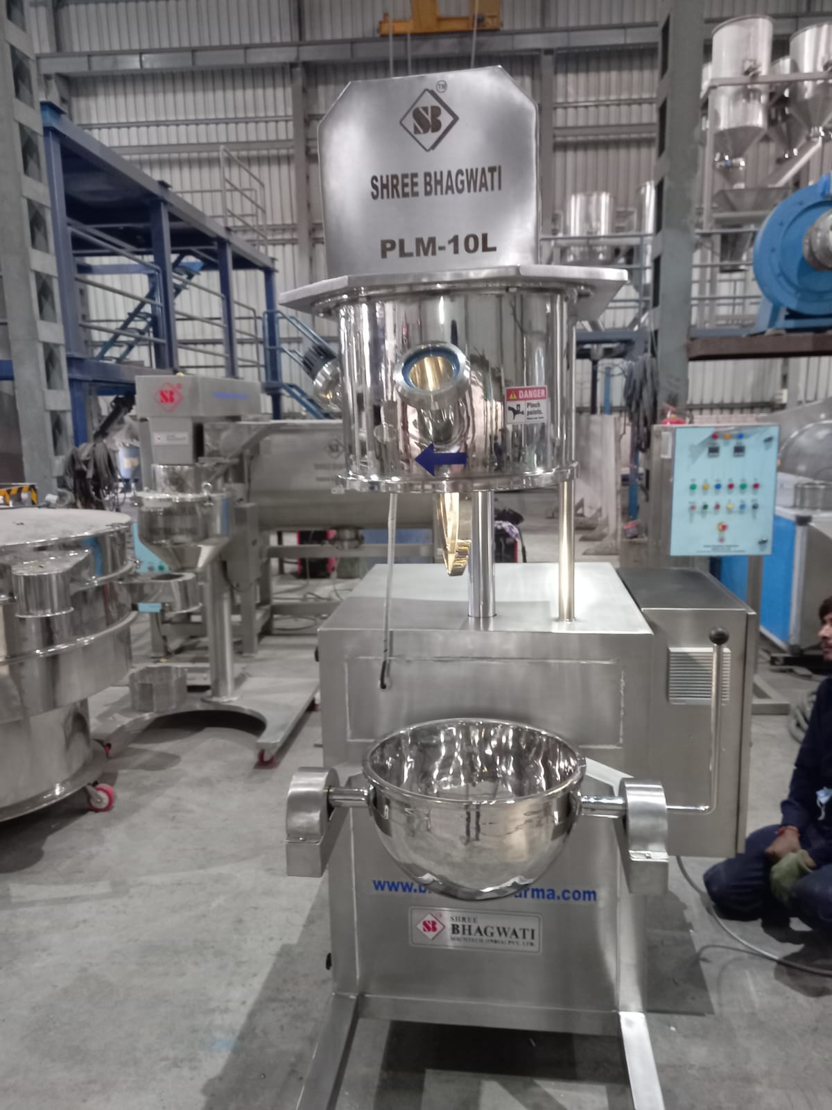 Double Planetary Mixers for High-Viscosity Materials