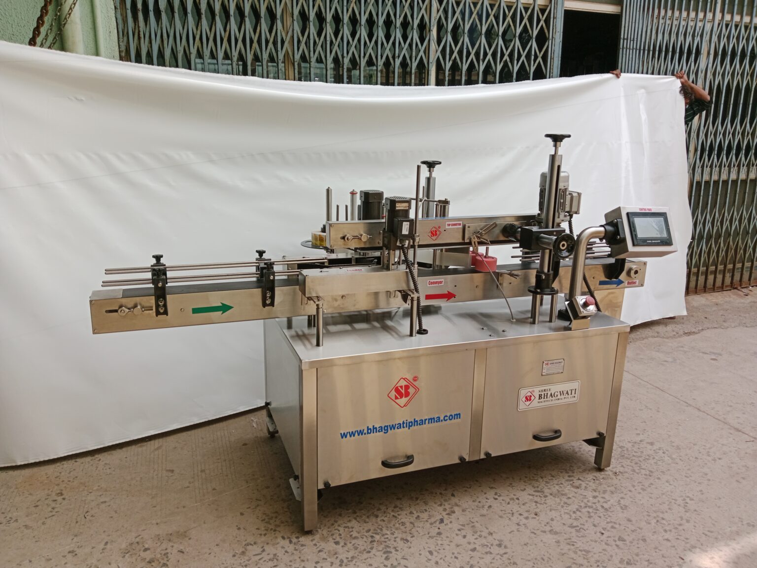 Self Adhesvie Sticker Labeling Machine, Vial & Bottle Labelling Machine