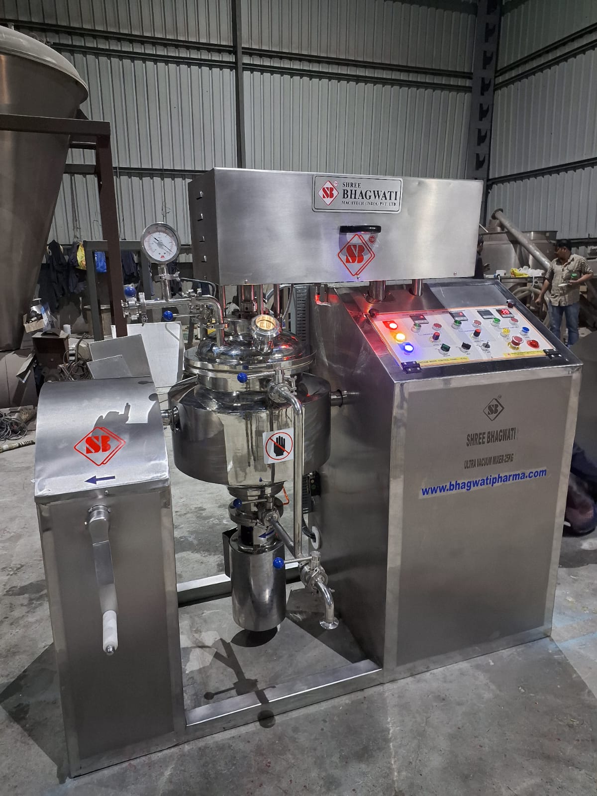 Vacuum Mixer Homogenizer for Small to Large Batch Production